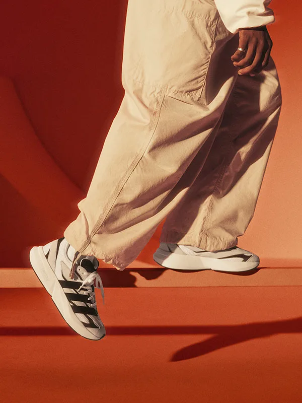 adidas春季新色搶眼登場！宋雨琦與王安宇引領休閒「型」走風格~Livio 生活網